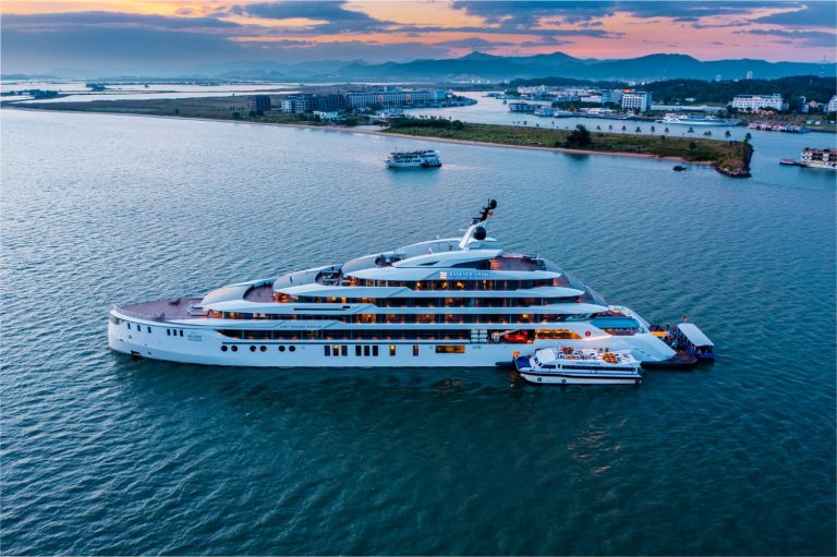 Jade Sail 2 Days 1 Night on Boat - Jade Sail Cruise Halong Bay ...